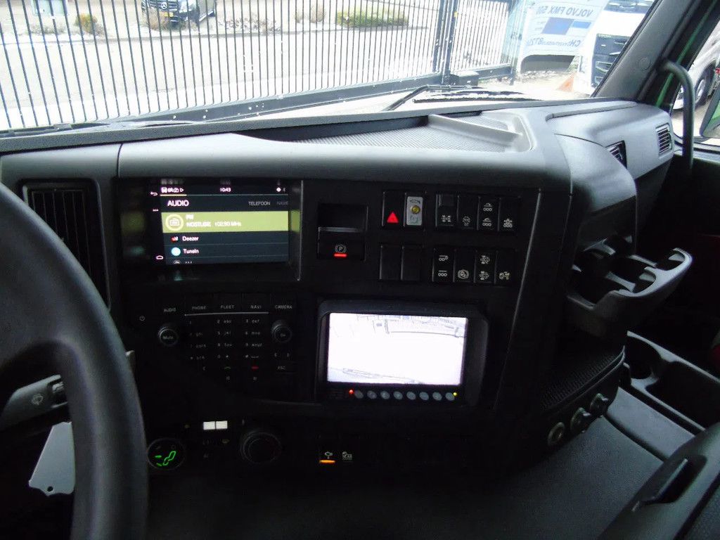 For sale: Volvo + PALFINGER EPSILON + VDL HOOK SYSTEM 30 T | Trucks ...